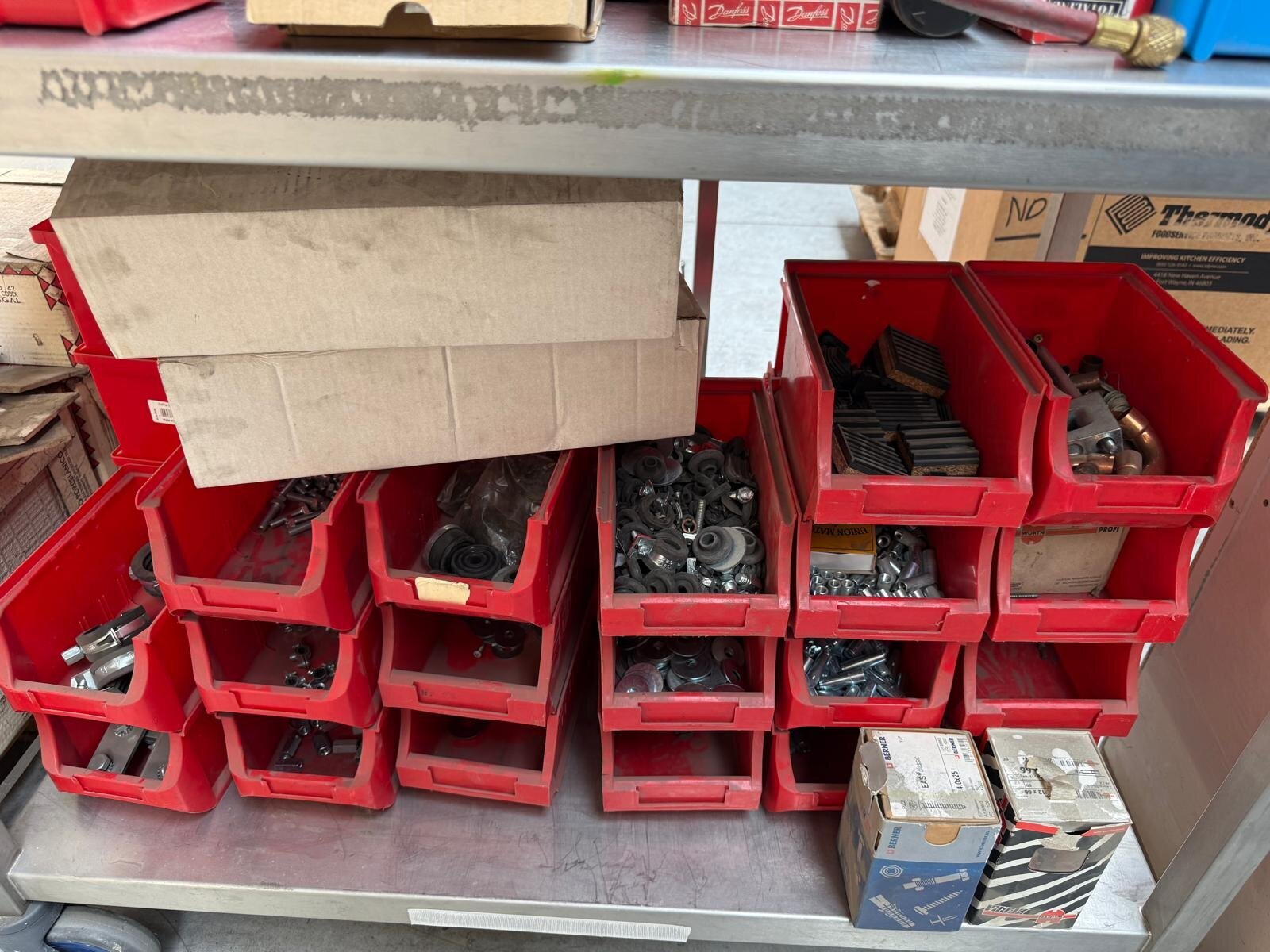 Installatiemateriaal incl inox tafel | Komerco