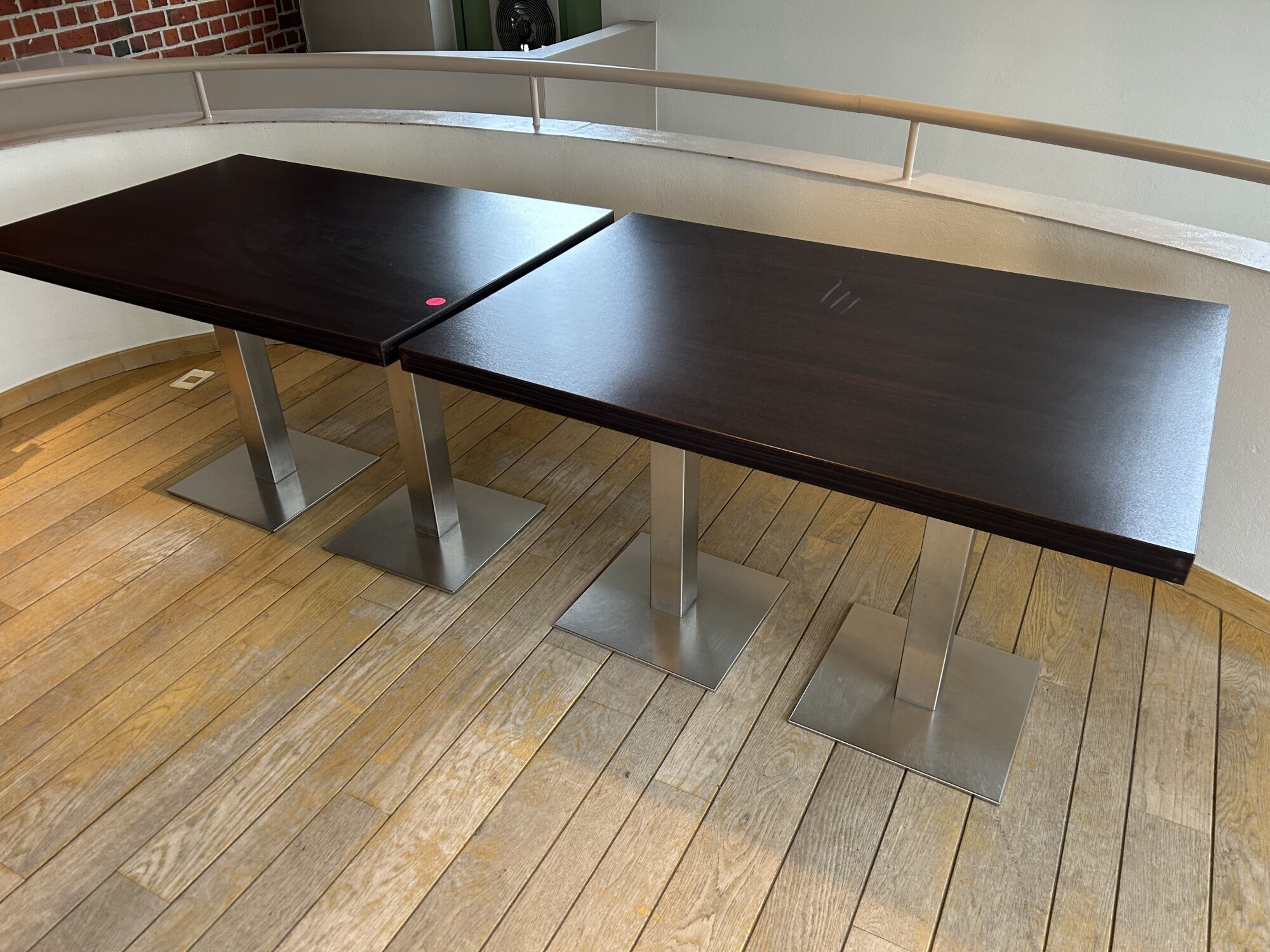 Lot Tafels (4) | Komerco